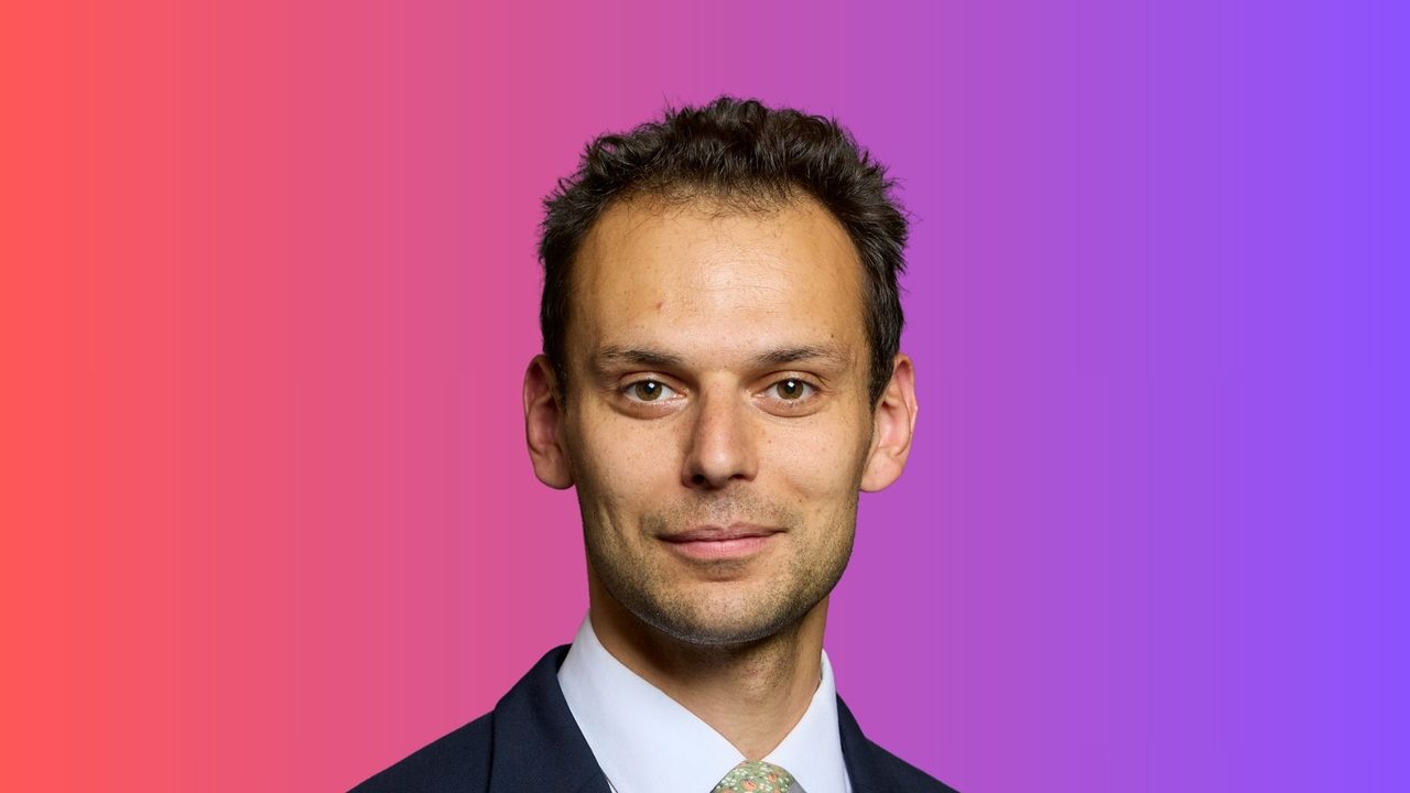 Cabinet Office minister Josh Simons investigated after emails linked ...